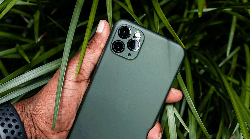 What Is a Smartphone? A Mobile Phone and Computer In One Device ...